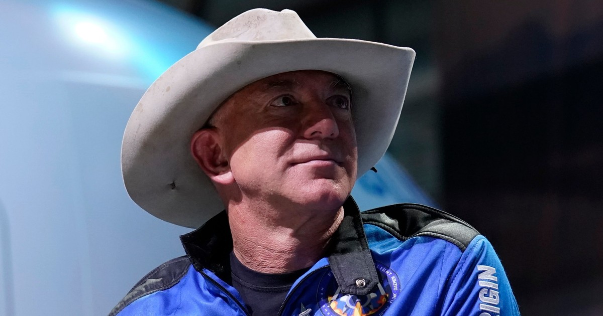 An uncrewed rocket from Jeff Bezos' Blue Origin failed just over a ...