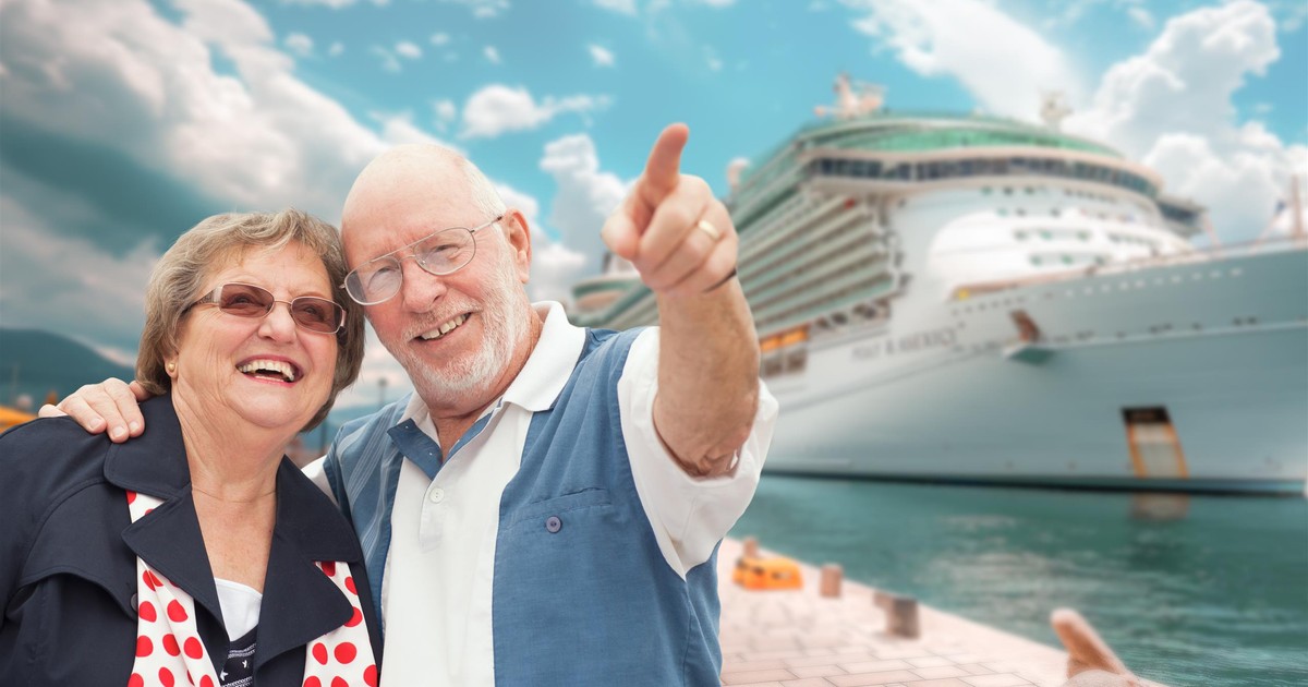 Emerytura na morzu. Seniorzy mieszkają na statku wycieczkowym