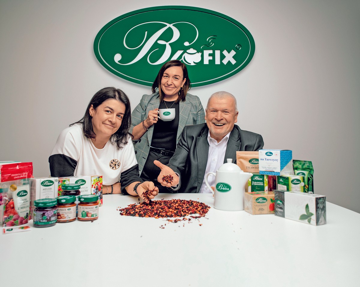 Bifix. Kiedy przyszła zima stulecia, sad trzeba było tworzyć od nowa ...