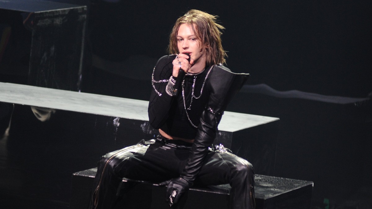 Jann zachwycił występem. Publiczność zagłuszyła prowadzących - Plejada.pl