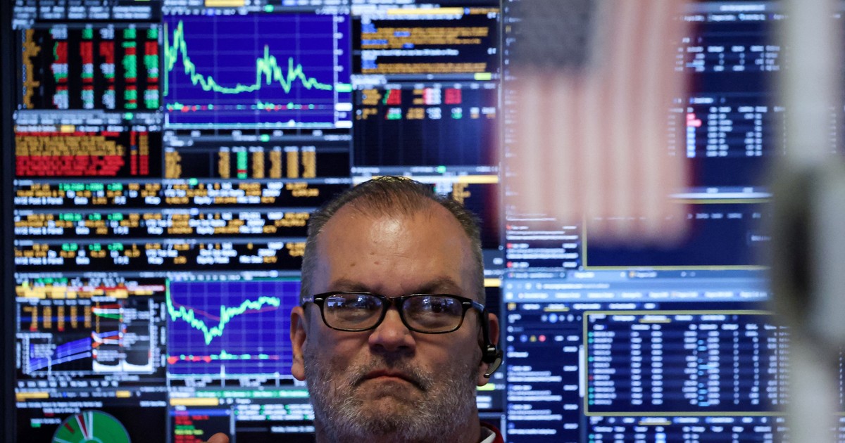 Wall Street's hottest trade right now is one that doesn't even involve ...