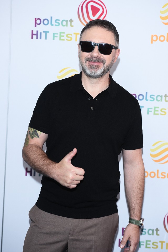 Doda w odważnej mini, Roxie Węgiel z wycięciami i roznegliżowana Blanka ...