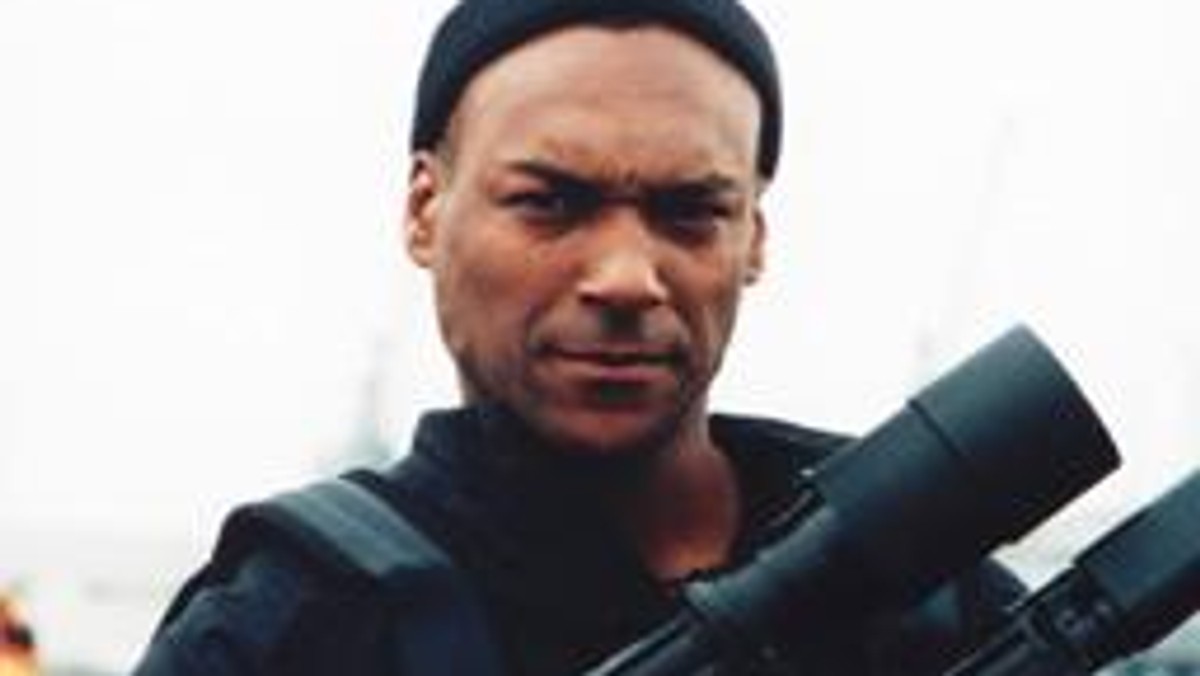 Powiększa się ekipa do walki z zombi - Film