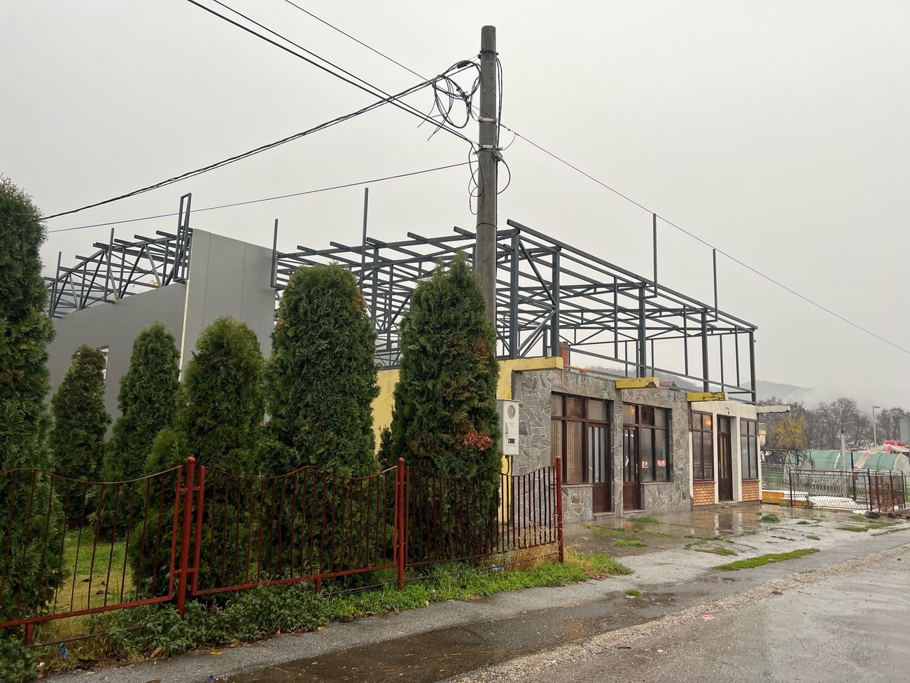 I posle smena PONOVO DIVLJA GRADNJA CVETA NA KOPAONIKU