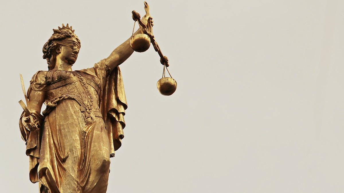 Protest advokata danas ispred Advokatske komore Srbije - Blic