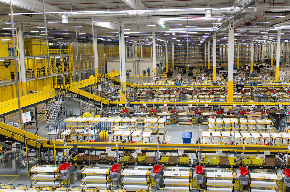 Dwa magazyny Amazona pod Wrocławiem już otwarte - Wiadomości