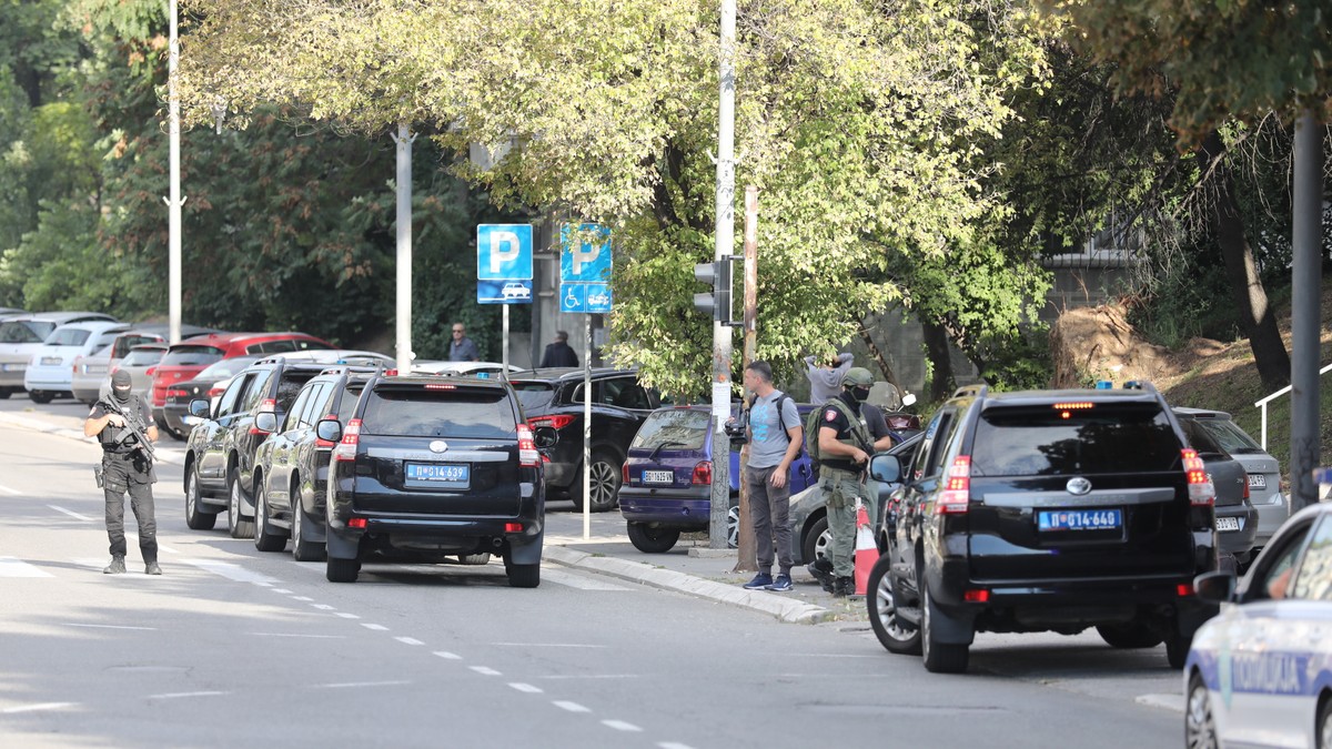 FANTOMKE I DUGE CEVI NA PUTU ZA USTANIČKU Danas se nastavlja suđenje ...