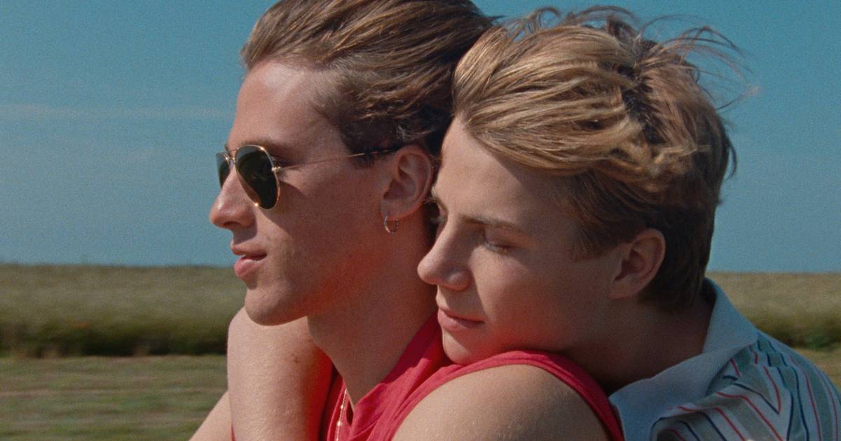 Francuskie "Tamte dni, tamte noce" - recenzja filmu "Lato '85" François ...