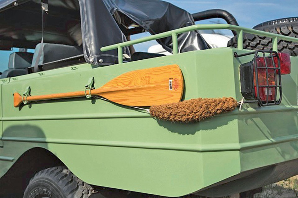 Pływające samochody - Dutton Surf, GAZ-46, Amphicar XL, Beijing Jeep i ...