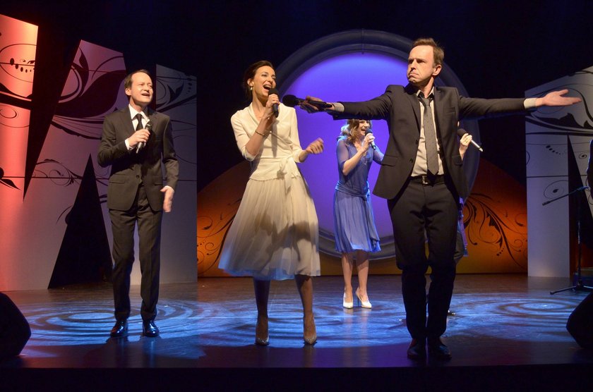 Bończyk z nową żoną w teatrze