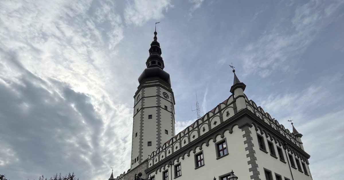 Strzelin odzyskuje blask! Nowy ratusz symbolem odrodzenia miasta