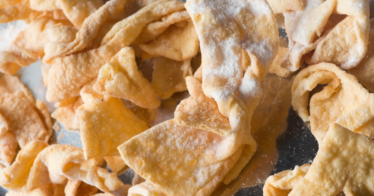 Nie muszą być bombą tłuszczu i cukru. Przepis na proteinowe faworki ...