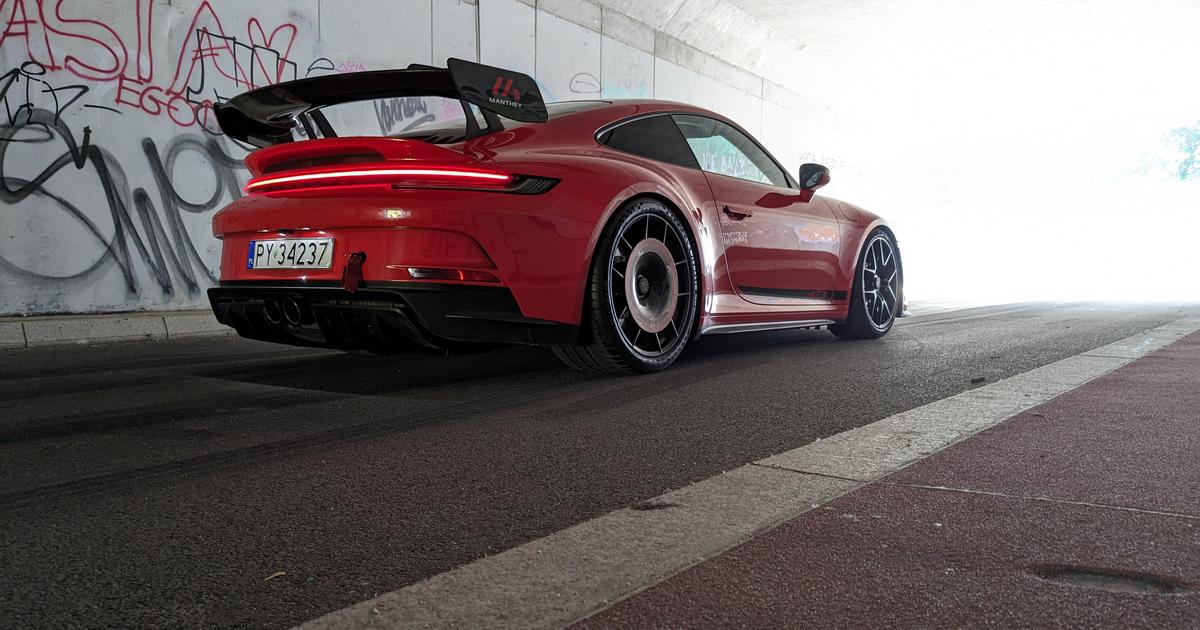 Jeździłem Porsche za 1,2 mln zł. Miało karbonowe kołpaki i porysowany ...