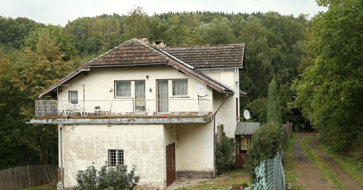 Dom Violetty Villas powoli się rozpada. Miało być muzeum, jest ruina ...