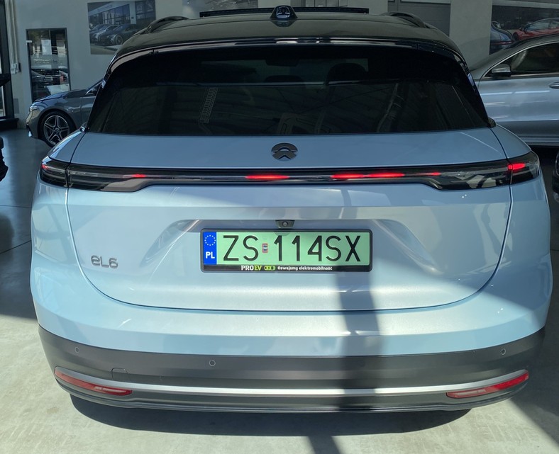 Kolejna chińska sensacja. 490-konny SUV Nio EL6 już w Polsce. Cena i ...