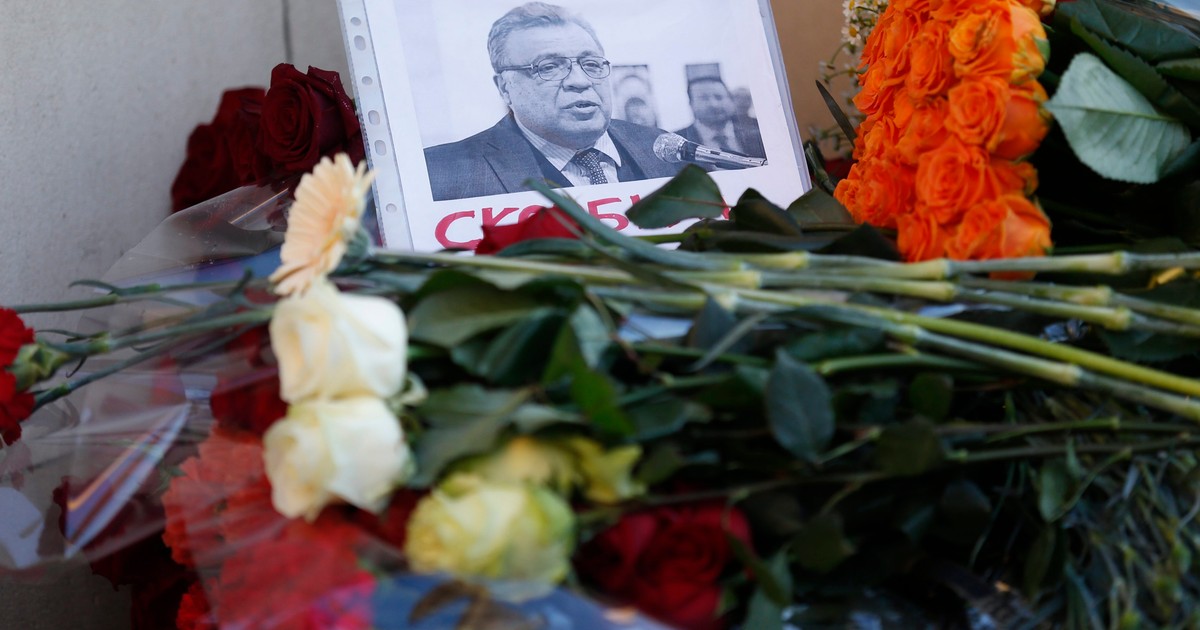 Prasa turecka: zabójca rosyjskiego ambasadora ochraniał Erdogana ...