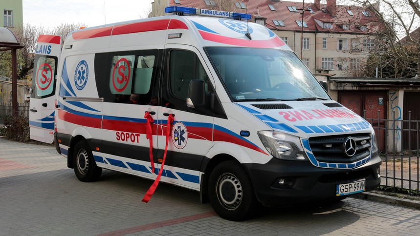 Nowa karetka s w Sopocie. To Mercedes Benz Sprinter 316CDI