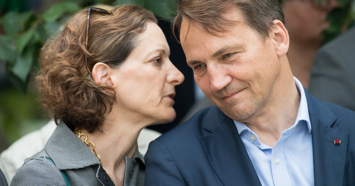 Huczny sylwester u Sikorskich. Anne Applebaum gościła również polityków ...