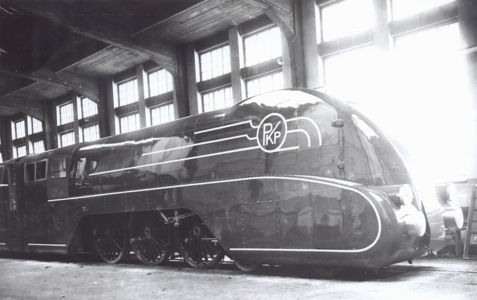 Parowóz Pm 36. Dlaczego imponująca polska lokomotywa nigdy nie weszła ...
