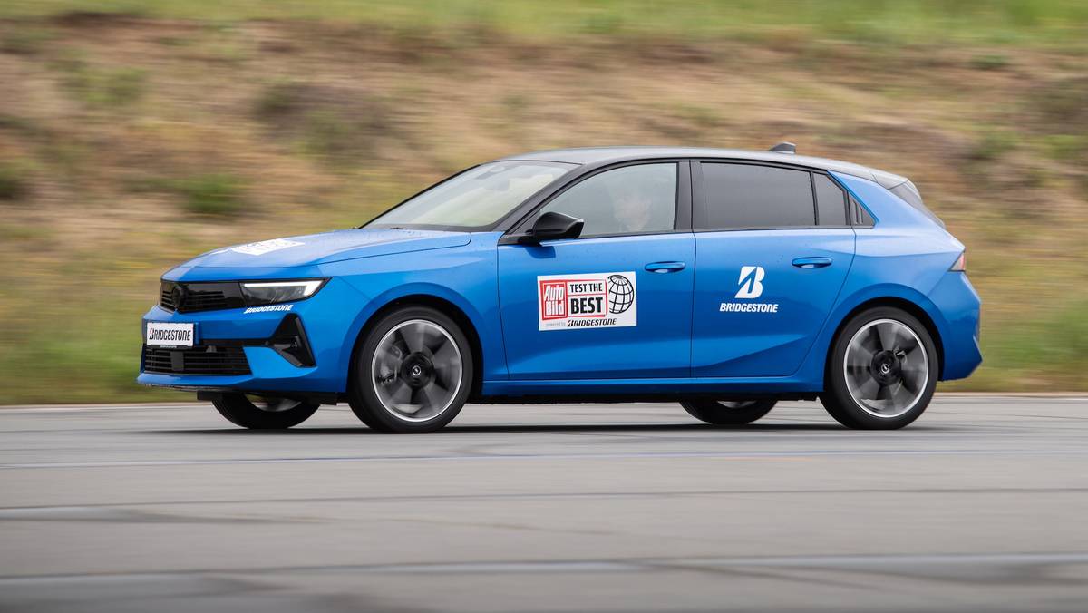Opel Astra Electric. Sprawdziłem, jak jeździ kompaktowy Opel na prąd ...