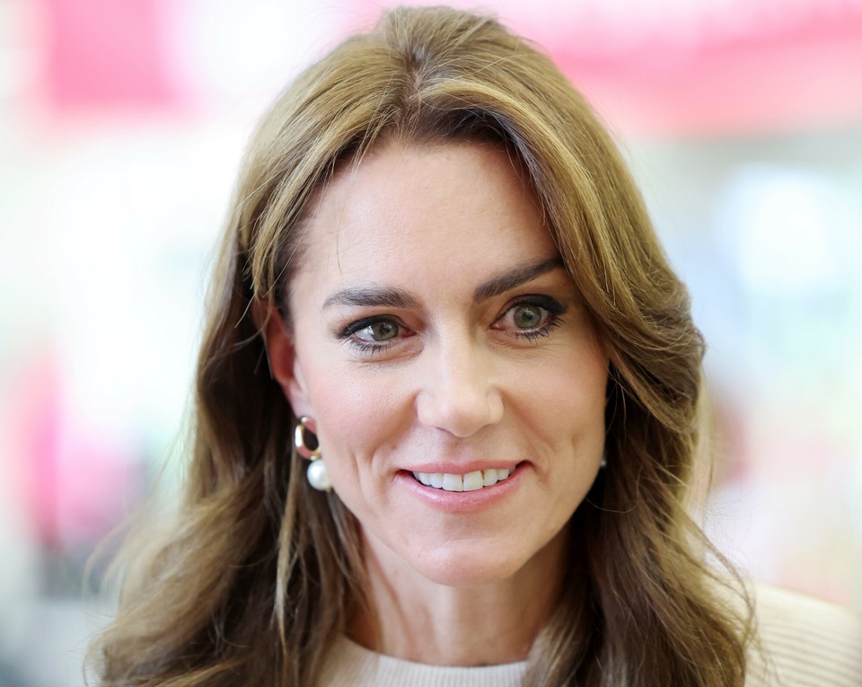 Ikona stylu, księżna Kate, w najmodniejszej stylizacji sezonu. Mamy ...