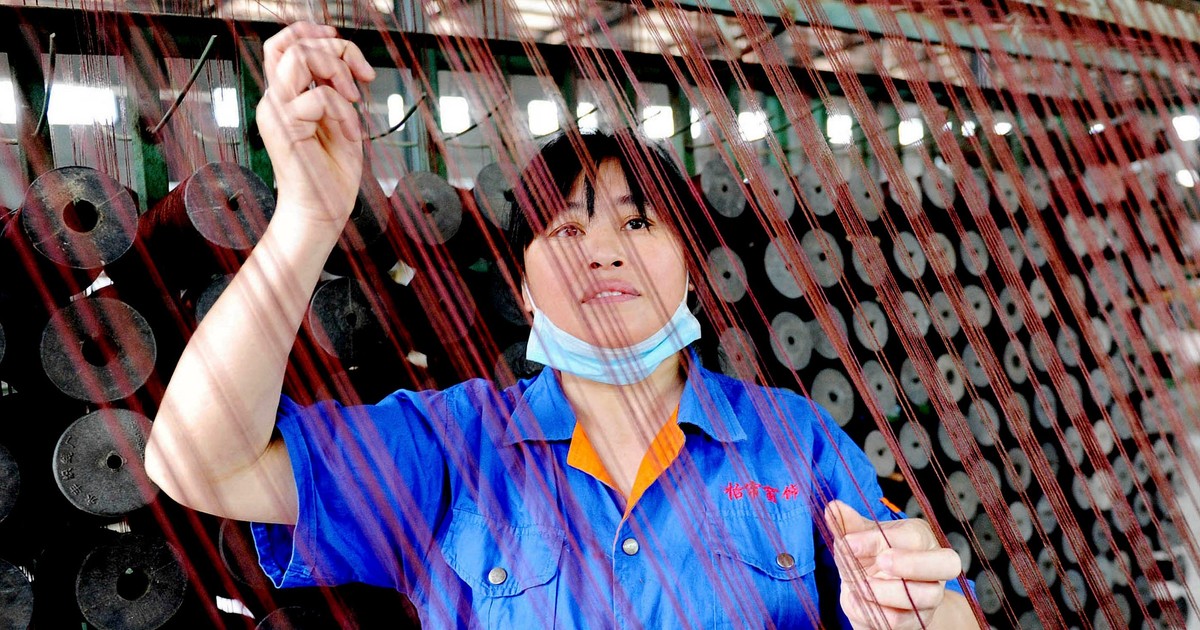 China's factory activity hits quickest expansion in 10 years in ...