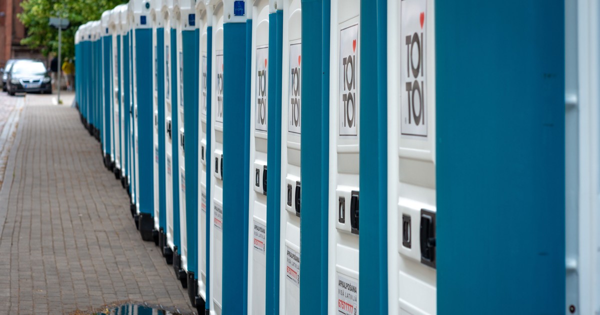 Gorzów Wielkopolski. Koszmar pasażerki: miała przewinąć niemowlę w toi ...