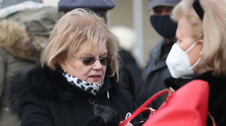 Többé nem nyitja ki a szívét Dobos Attila özvegye - Blikk