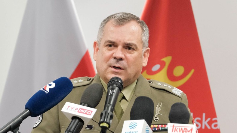 Gen. Kukuła: Na Ukrainie walczy całe państwo - Dziennik.pl
