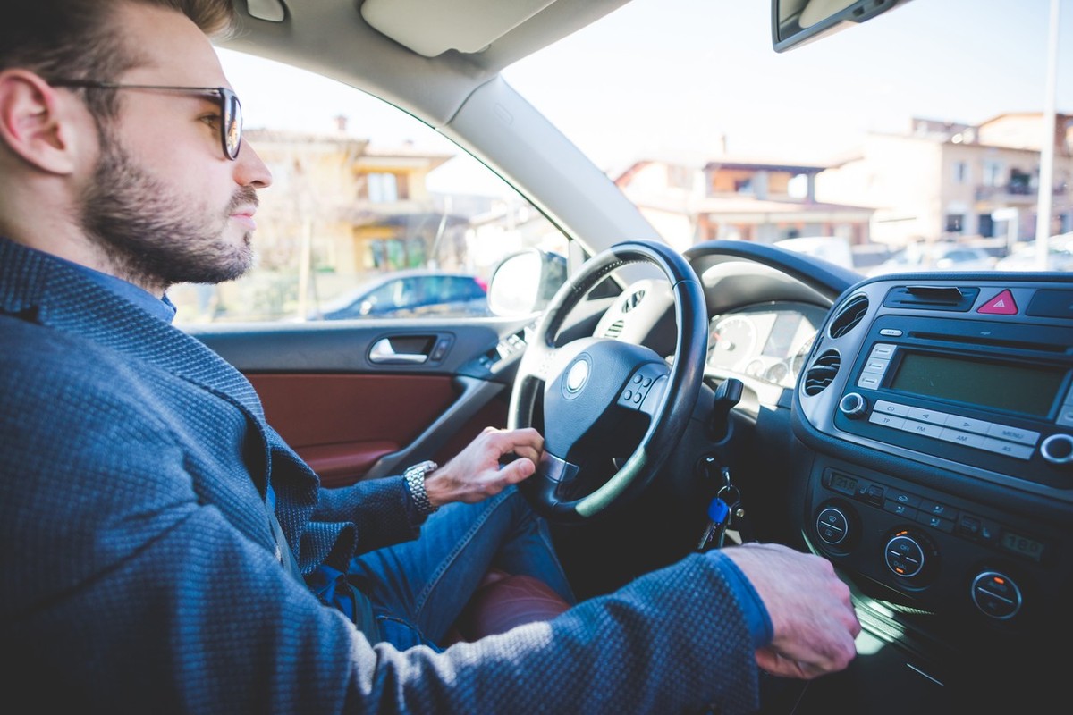 Stručnjaci apeluju na vozače da nikako ne ostavljaju ovo u kolima - izaziva štetne bakterije ...