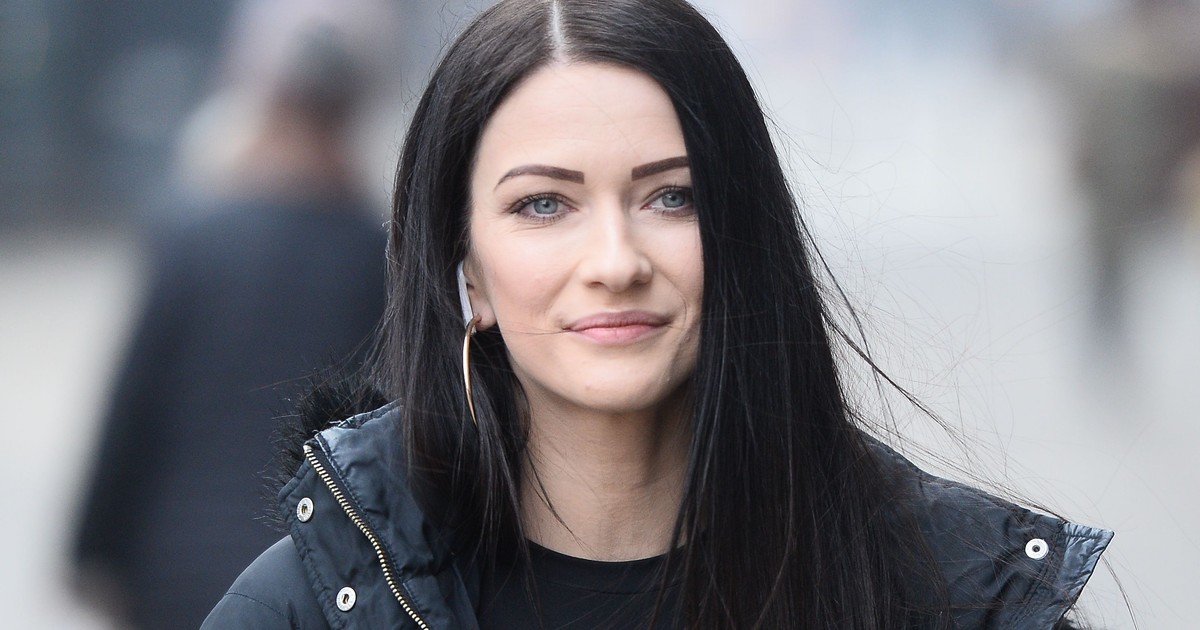 Jula ujawnia sekret hitu "Za każdym razem" i mówi o powiększeniu ...