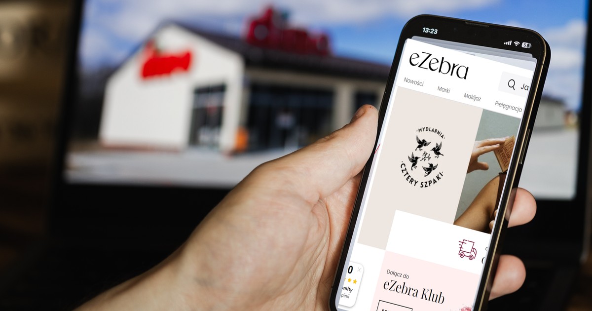 Dino idzie w internet. Sieci marketów widzą, gdzie rynek rośnie