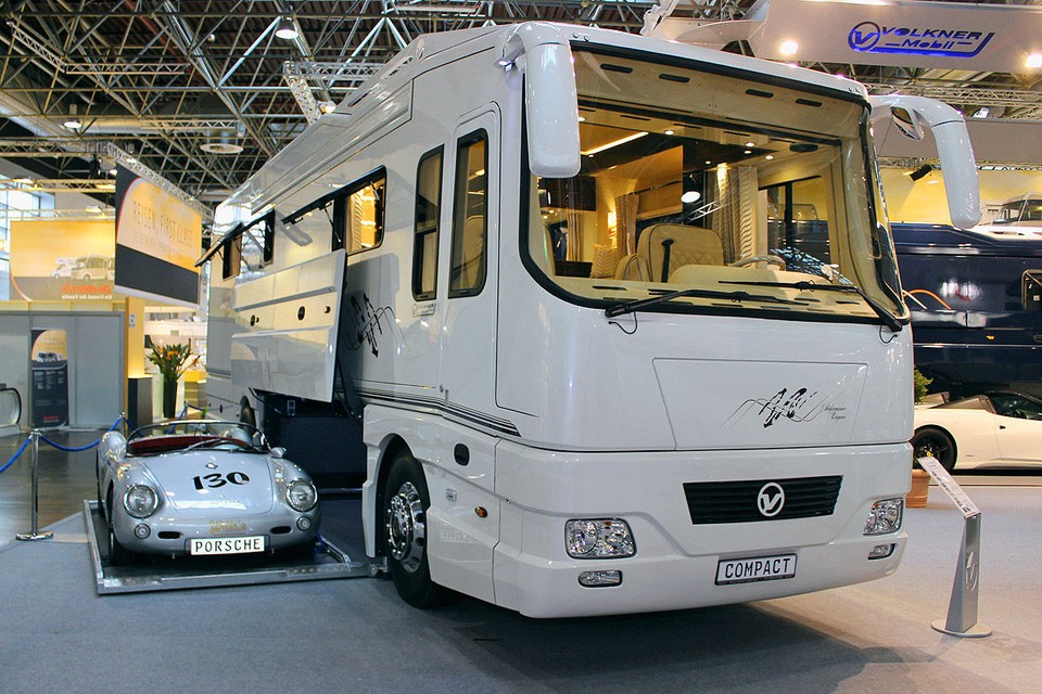 Pałace na kołach – najbardziej luksusowe kampery z Niemiec