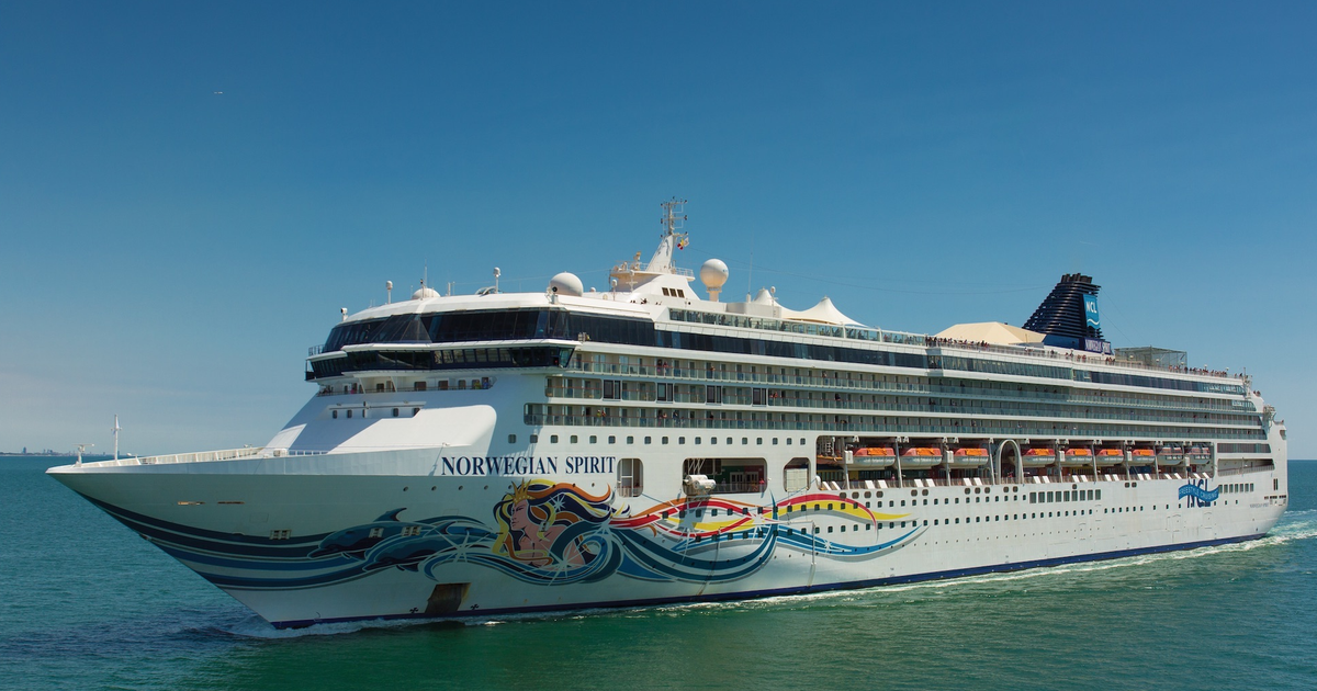 Norwegian Cruise Line is ditching plastic water bottles on its ships as ...