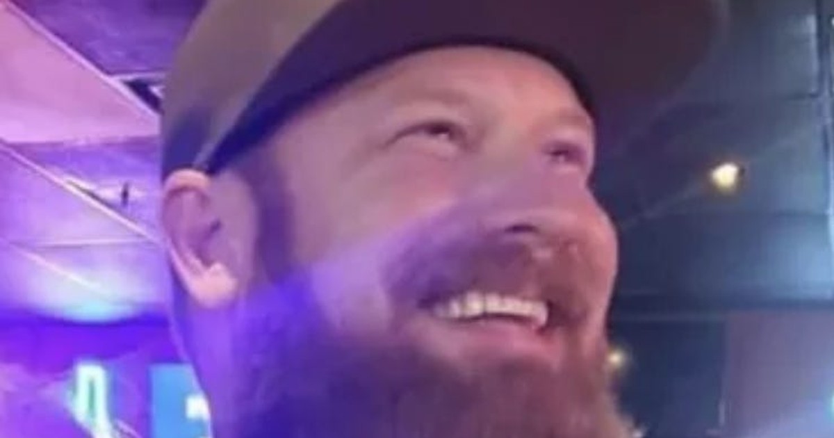 Country singer Jake Flint dies at age 37 just hours after his wedding ...