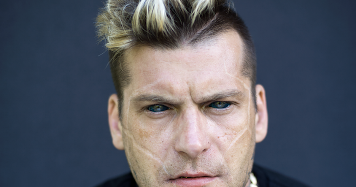 Idol młodych Polaków i dzieci: były przestępca, raper Popek | Newsweek