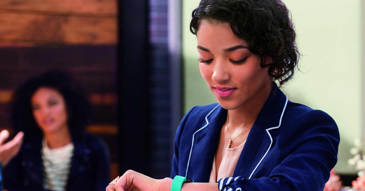 How to change your Fitbit Charge 2 band for different looks, whether ...