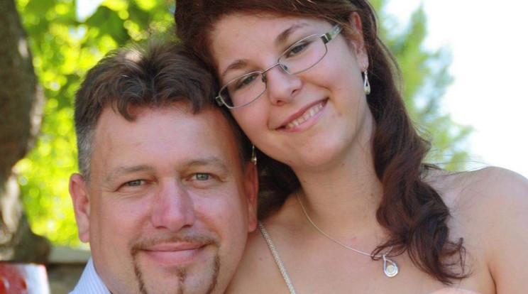 "Rám borulva aludt el örökre" - Ottó beteg felesége videón búcsúzott el ...