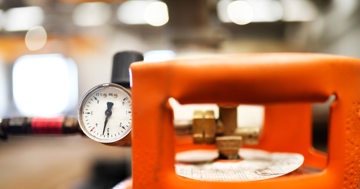 Detalji eksplozije plinske boce u Novom Sadu - Blic