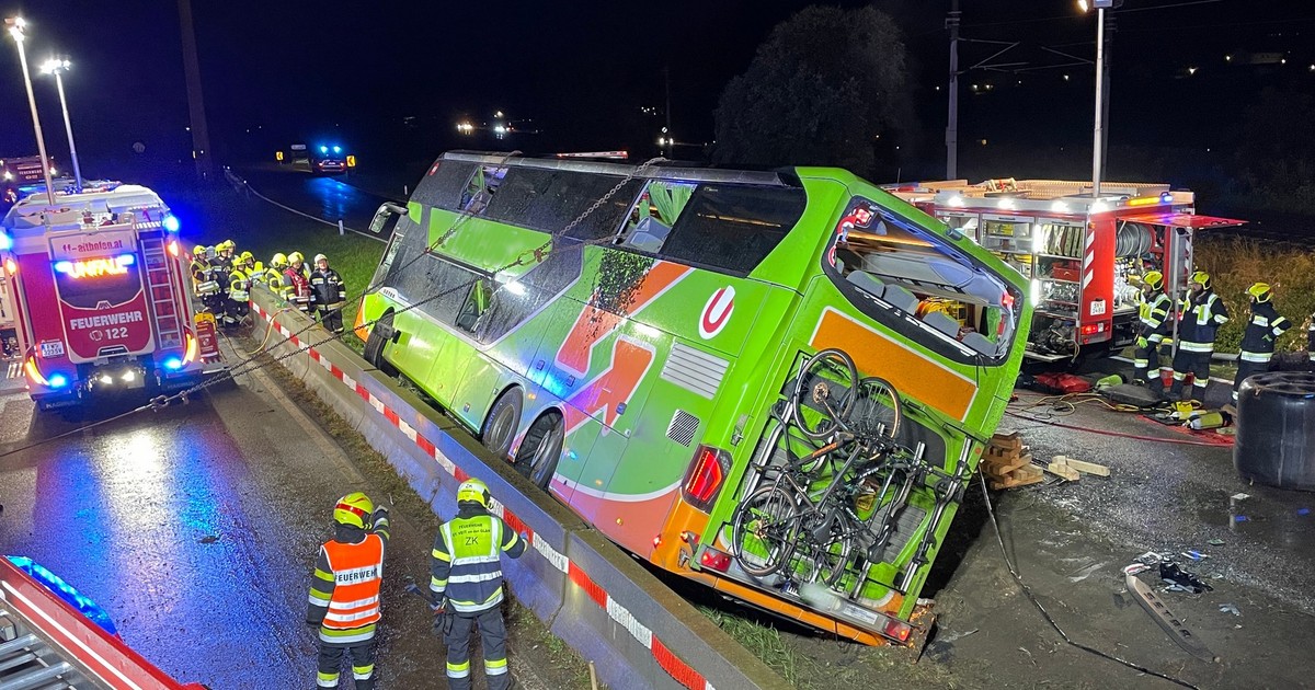 Koszmarny wypadek Flixbusa. Nie żyje 19-latka. Jest wielu rannych