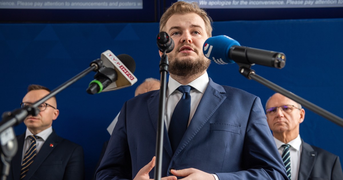 Moskal zaręczył się w kopalni węgla. Rzecznik PiS porównuje to do ...