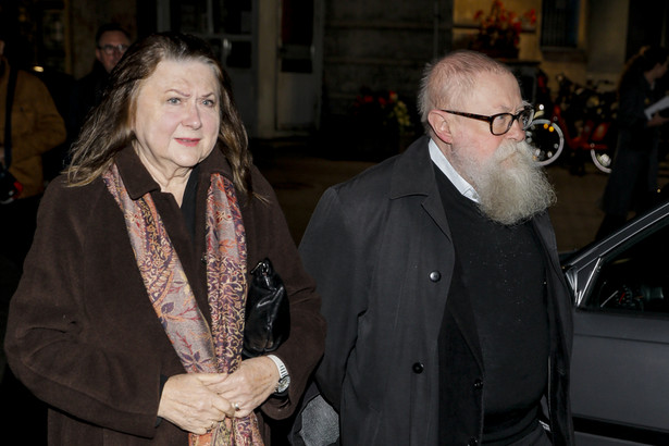 Jak mieszka prof. Jerzy Bralczyk i czy żona uważa go za amanta? [FOTO ...