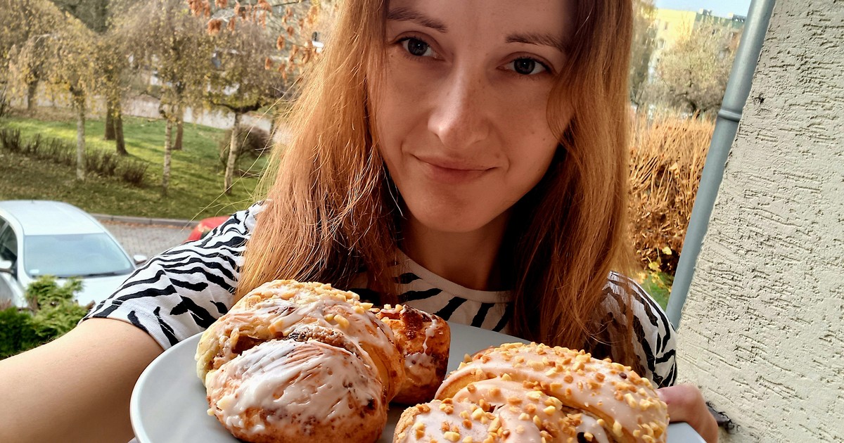 Spróbowałam rogali świętomarcińskich z Biedronki i Lidla. Oto werdykt ...