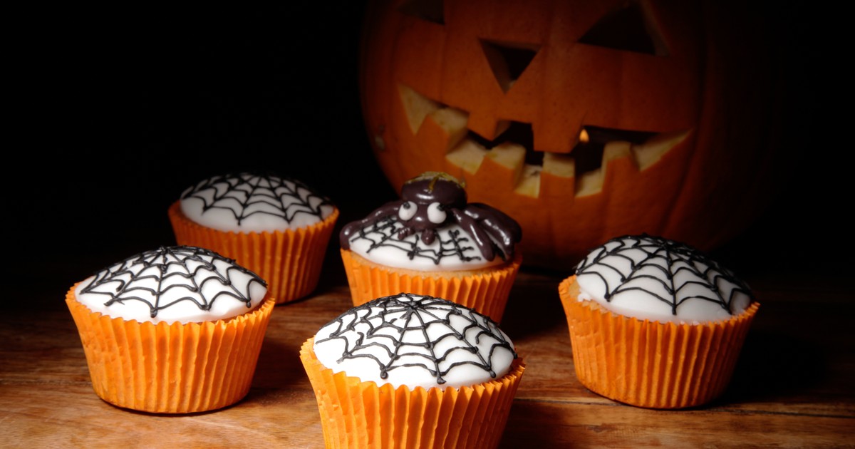 Muffinki na Halloween. Cieszą dzieci i dorosłych - Onet Gotowanie