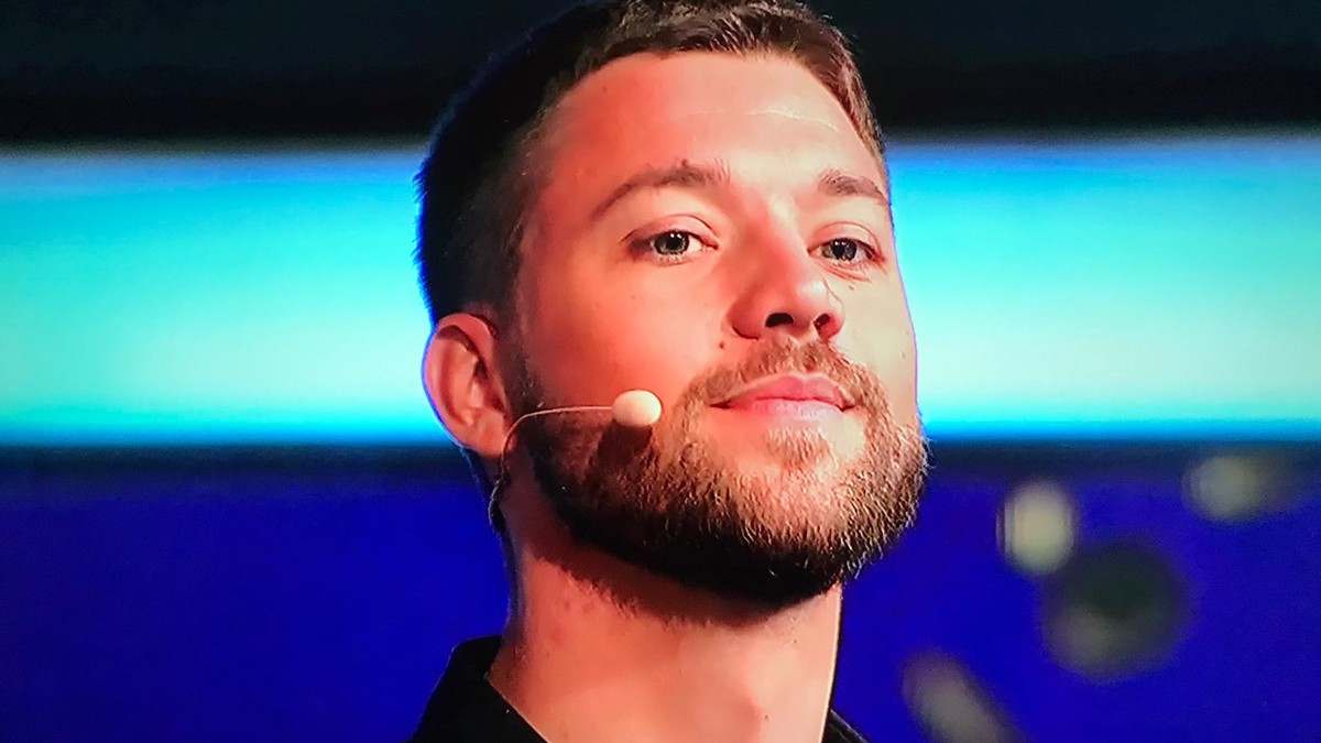 stefan zivojinovic bojana rodic novogodisnji nastup - Blic