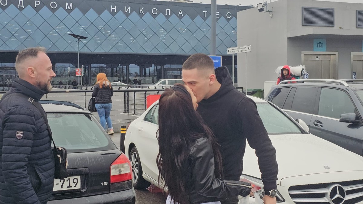 "Hvala ti što si došao u moj život i kompletirao sve": Aleksandra Mladenović se javno obratila ...