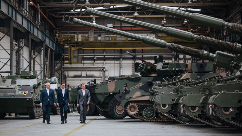 Polskie Kraby będą bronić Ukrainy. Gen. Różański: To da pewną przewagę ...