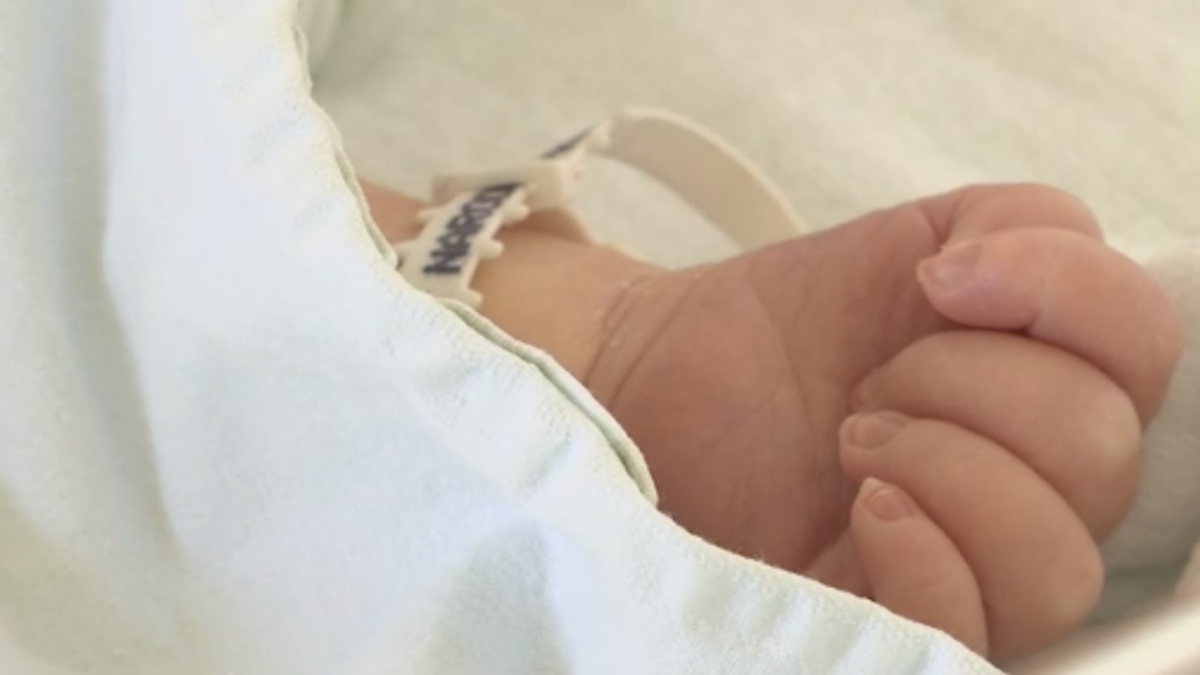 Potresna ispovest majke iz Srbije koja se porodila sama na hodniku: Dozivala sestre, ali nikog ...