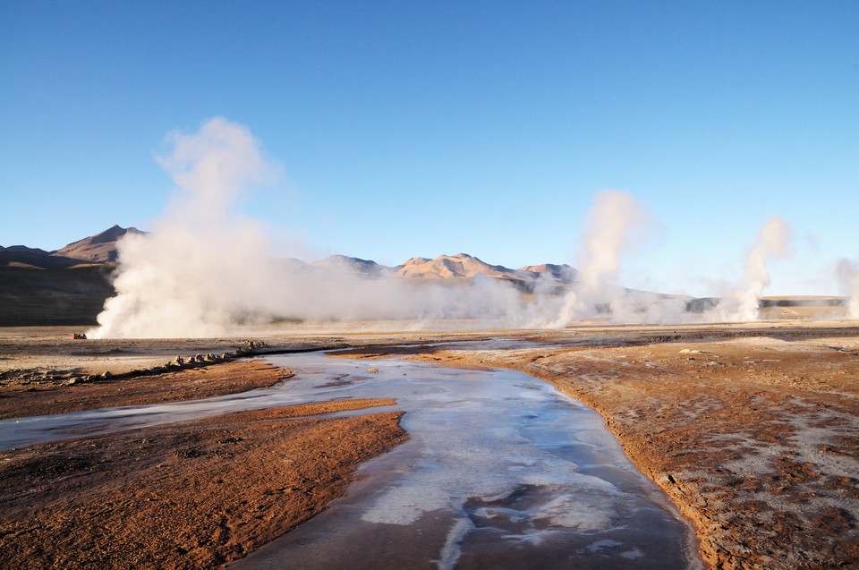 Gejzery El Tatio na pustyni Atacama w Chile - Podróże