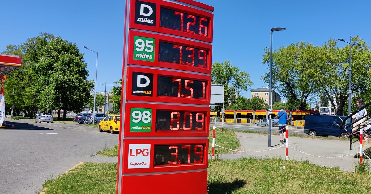 Ceny paliw są najniższe w Polsce. A jak jest naprawdę?